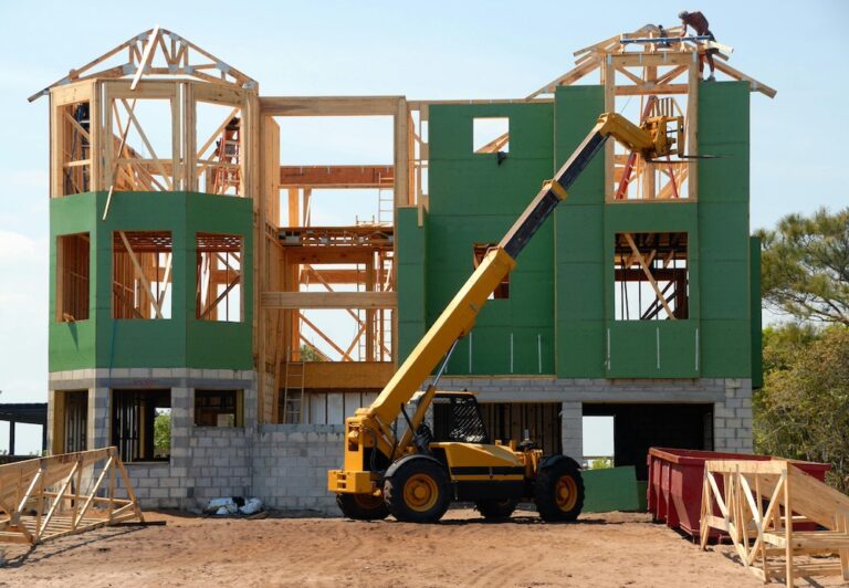 Asbestos Ban in Canada in 2018: What it Means for Future Claims